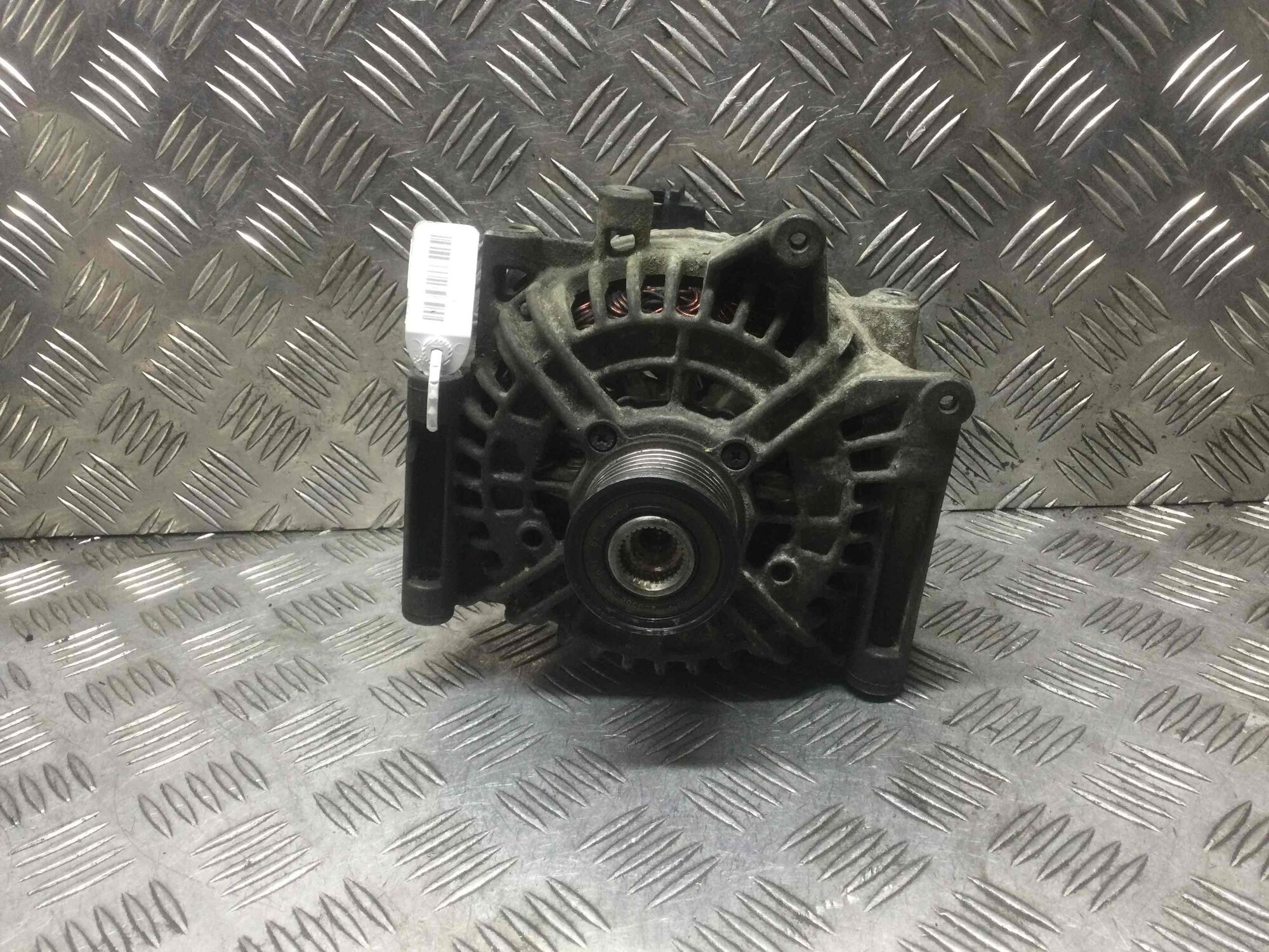 Б/У Генератор Mercedes S-klasse W220 [рестайлинг] (2002-2005) 2004 г.