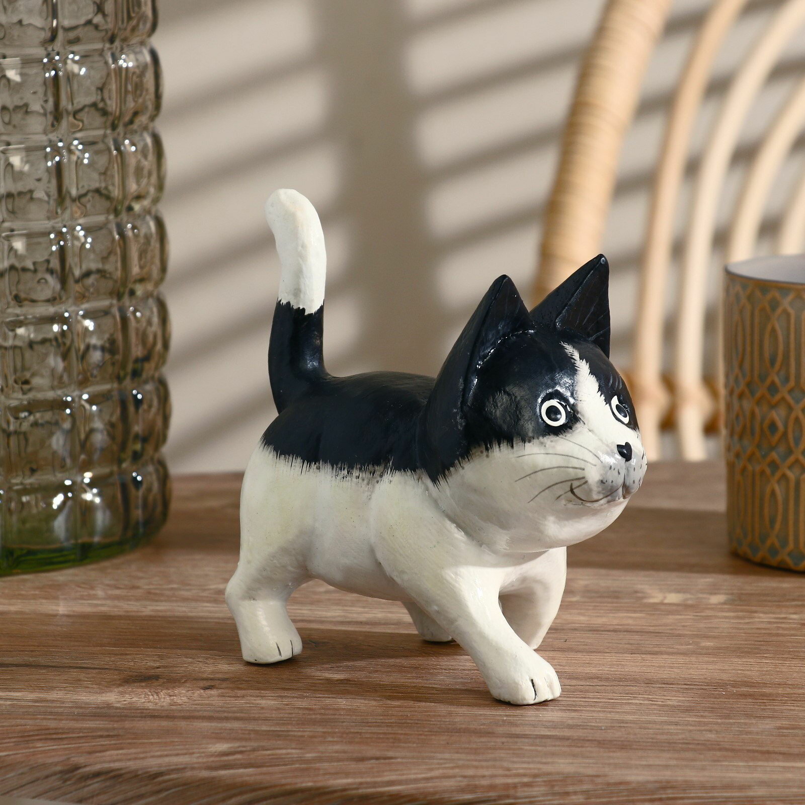 Сувенир "Котик", 7x11x12 см, дерево, чёрный, белый, цвет: белый