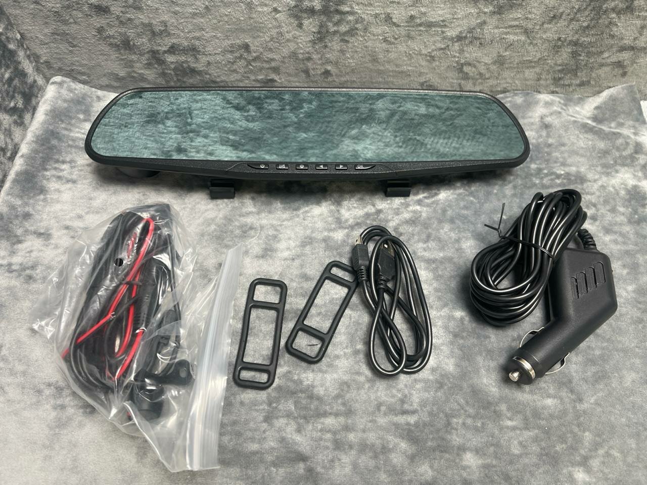 Видеорегистратор DIGMA FreeDrive 303 MIRROR DUAL, 2 камеры, черный