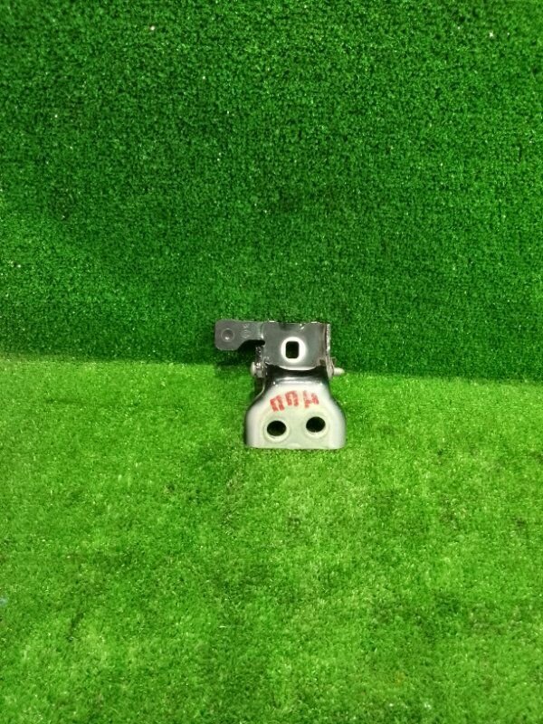 Петля двери передней правой нижняя Peugeot 308 Б/У с пробегом