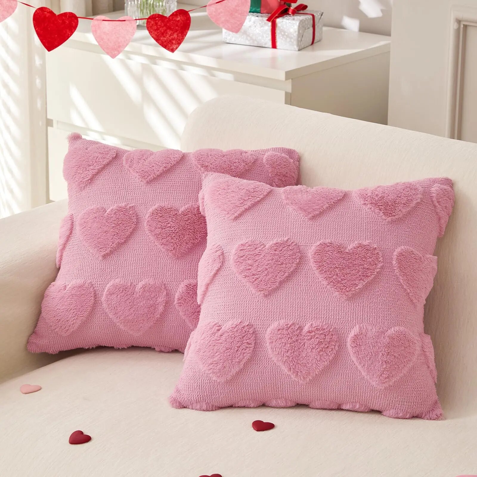 Розовые плюшевые наволочки с сердечками 45x45, V19-Pink