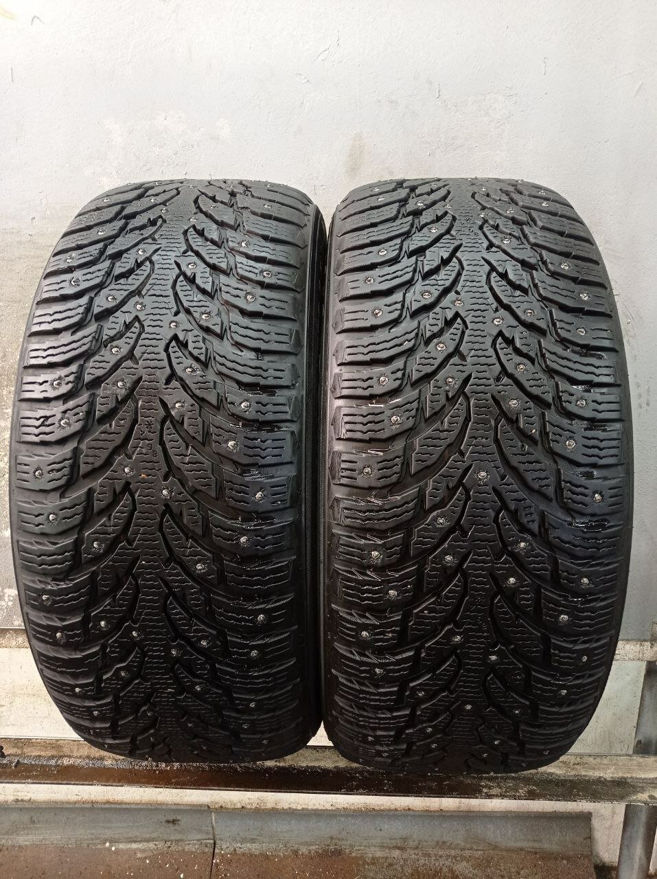Зимние шины шипованные Nokian Hakkapeliitta 9 SUV 265/45 R20 15.0% износ PT0007727 TSB045857
