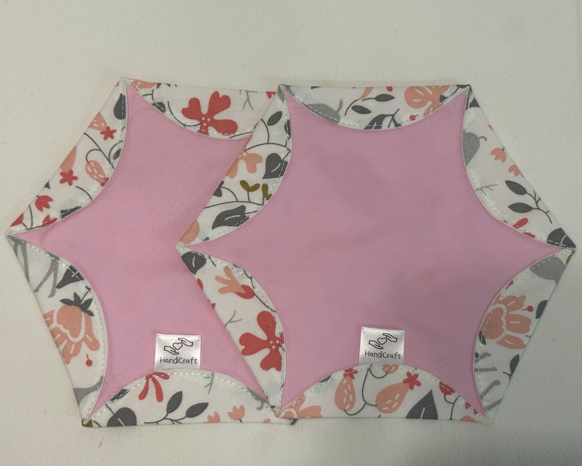 Сервировочные салфетки на стол, мини, плейсматы, розовые с узором, в форме звездочки, d 15 см, 2 шт.