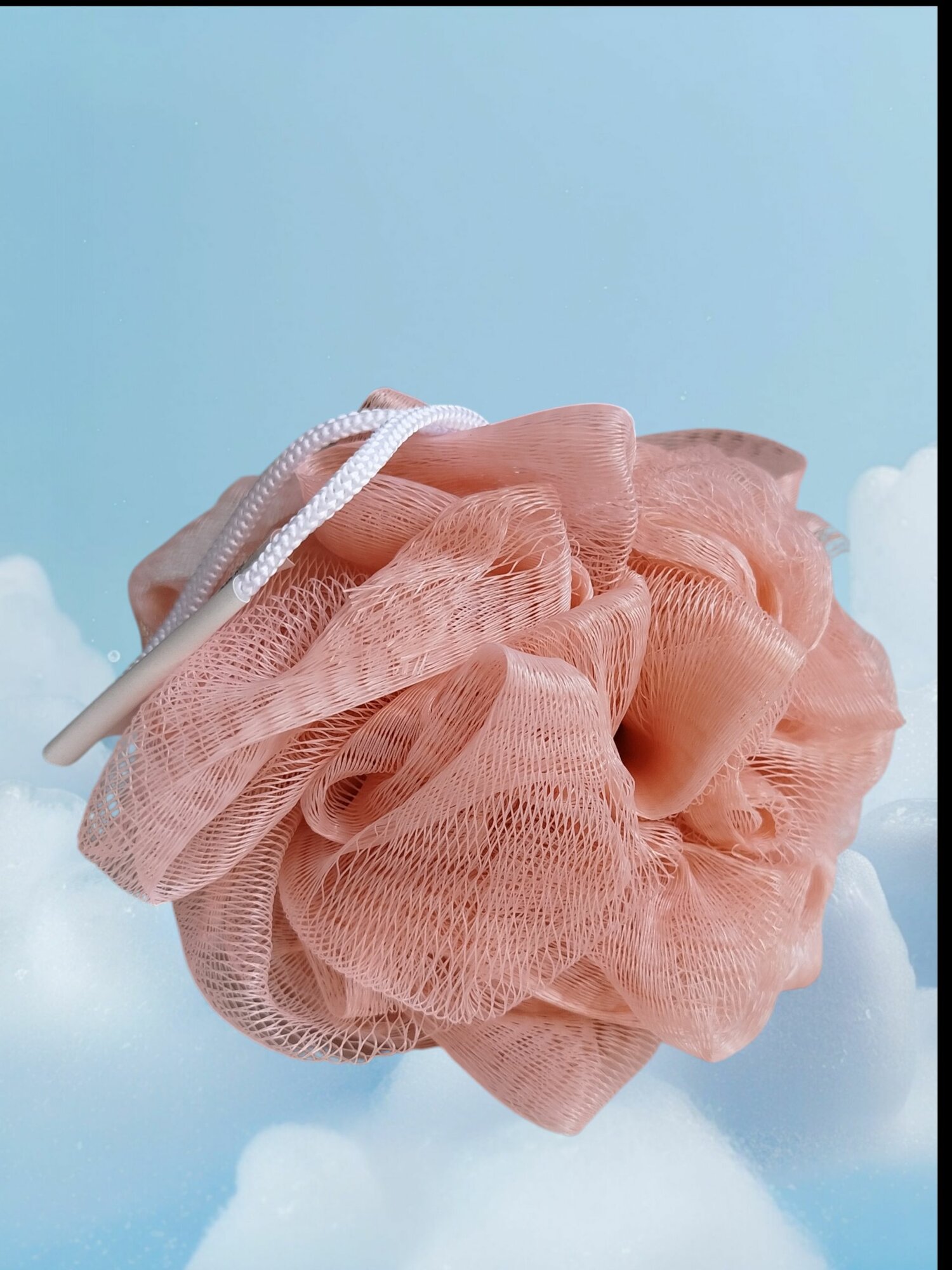 Мочалка-шар с петелькой для душа: массажная, создаёт обильную пену