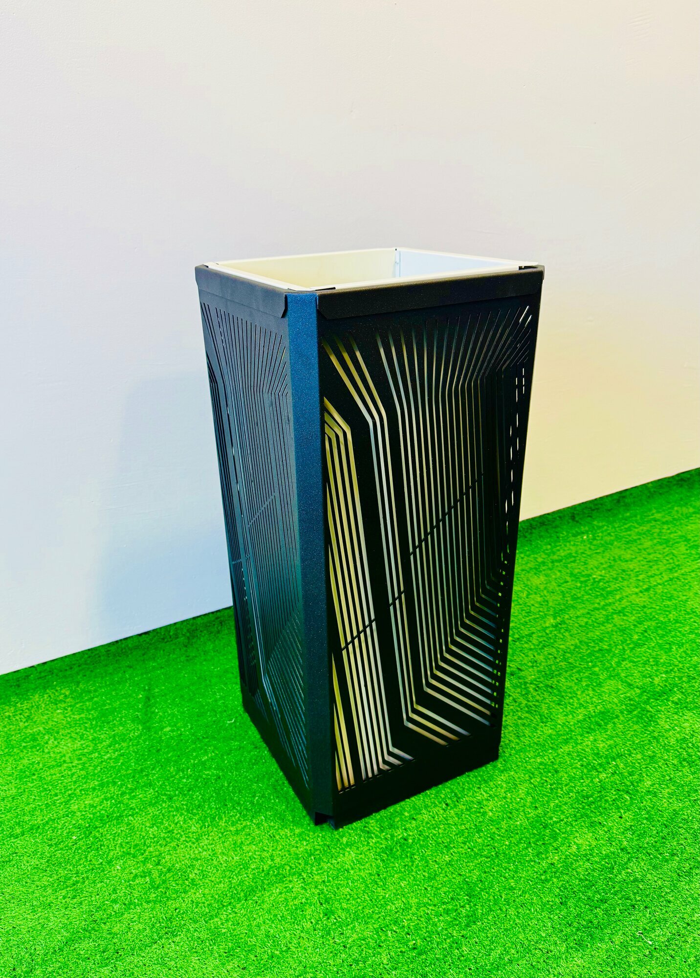 Урна уличная "3D" FEROOM GROUP, с внутренним оцинкованным вкладышем