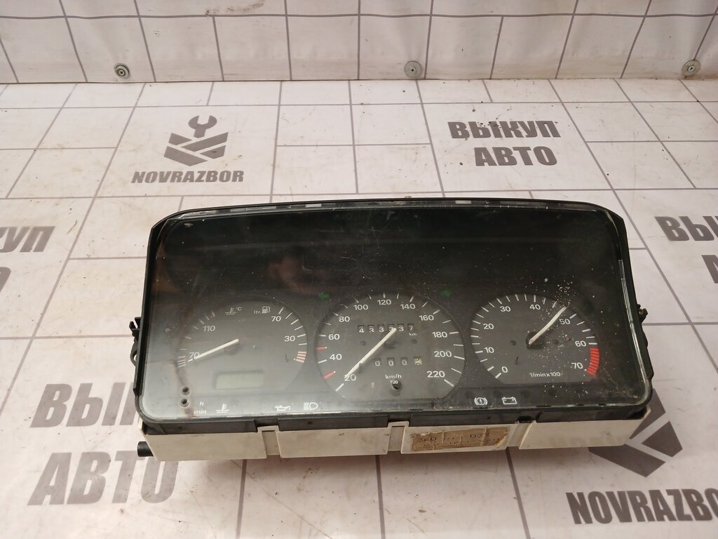 Панель приборов VW Passat B3 1988-1993