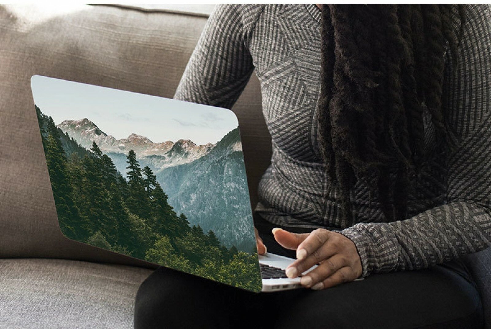 Противоударный чехол MyPads R315023 для MacBook Pro 16 A2141 2019-2020 с защелкой