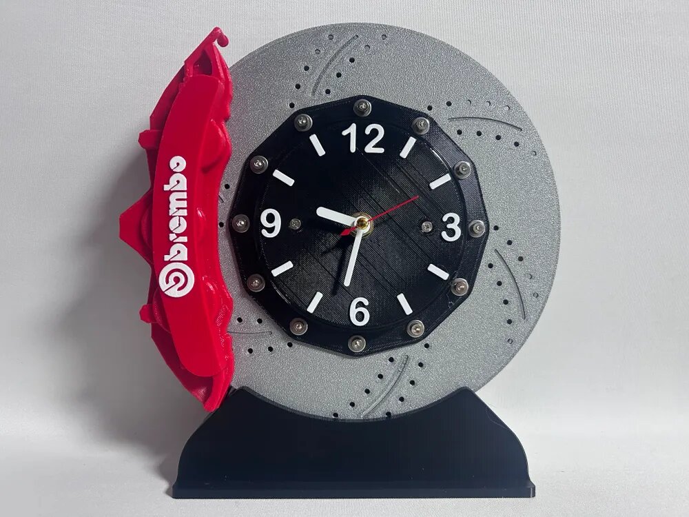 Декоративные часы в виде тормозного диска Brembo с красным суппортом, кварцевый механизм