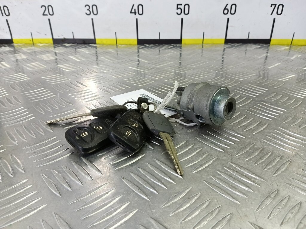 Личинка замка зажигания Б/У для Kia SPORTAGE II (2004—2008) 81900-1FE00