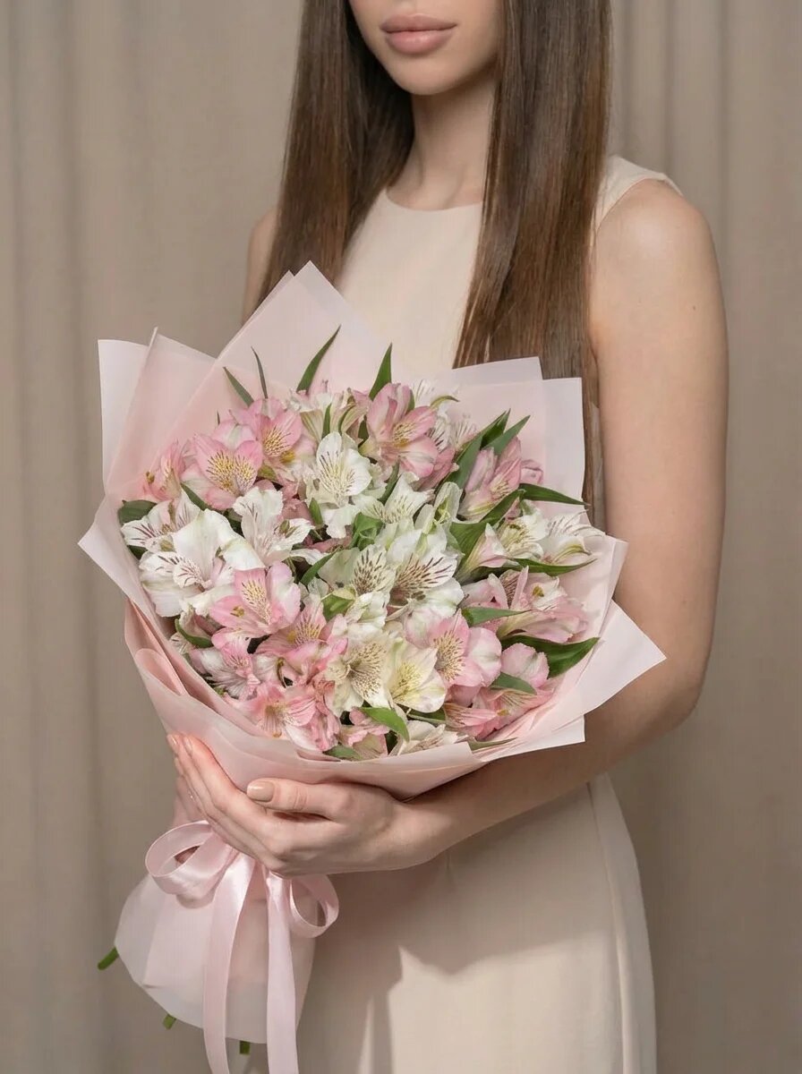 Букет цветов из альстромерий — Букет цветов «Для нее» из альстромерий