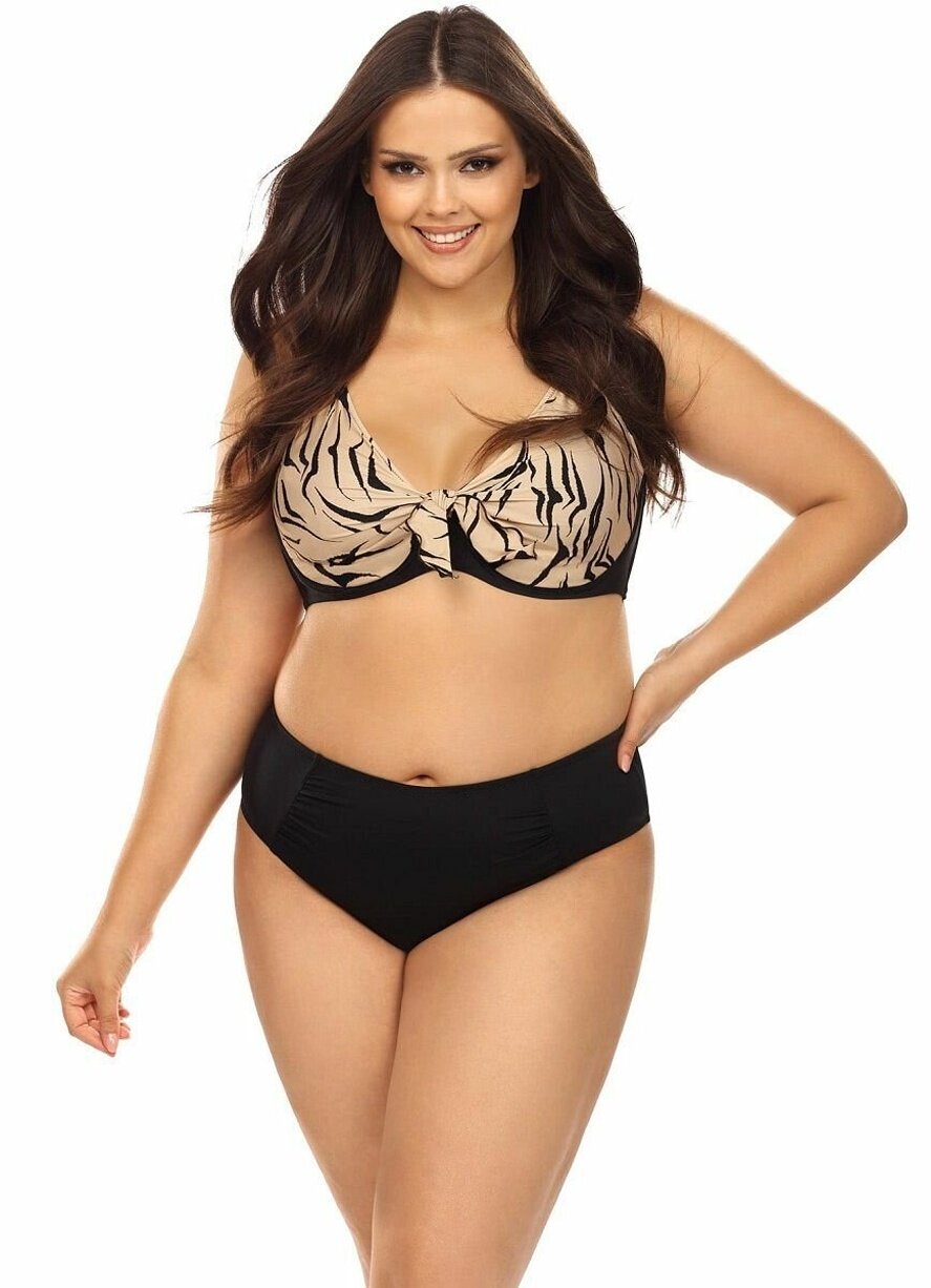 Купальник с анималистическим принтом на лифе