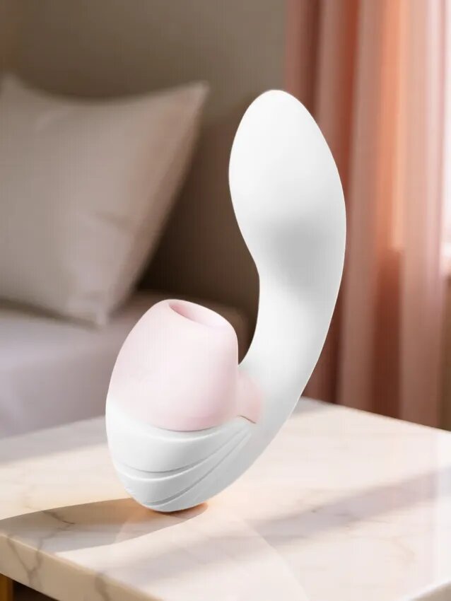 Вибратор с вакуумным стимулятором Satisfyer Supernova, белый