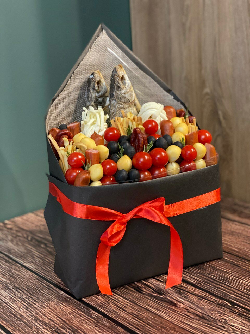 Подарочный букет из колбасы и сыра Верона, мужской набор, 1000 г