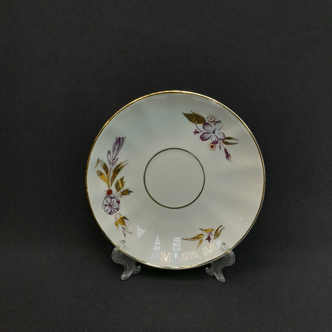 Блюдце чайное, ЛФЗ, фарфор, деколь, позолота. Винтаж, СССР.