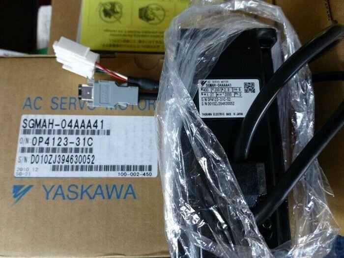 Модуль YASKAWA AC SERVO MOTOR SGMAH-04AAA41 SGMAH04AAA41