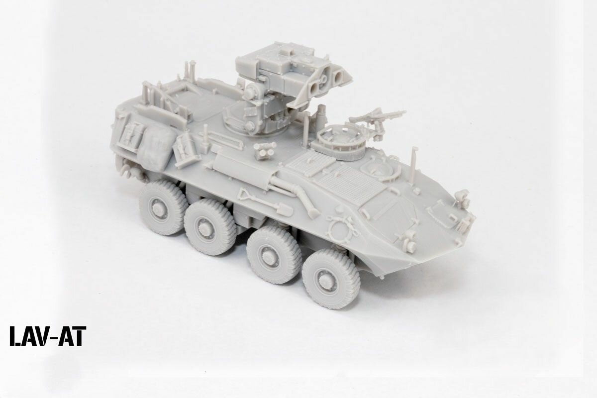 LAV-AT. БТР. Масштабная модель 1:72.