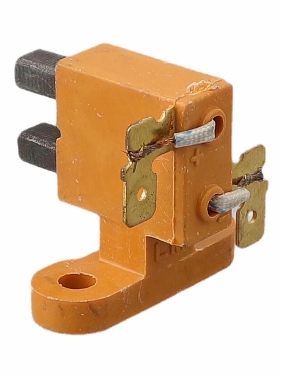 Щетки коллекторные для генераторов 5-8.5 кВт 188F, 190F, 192F