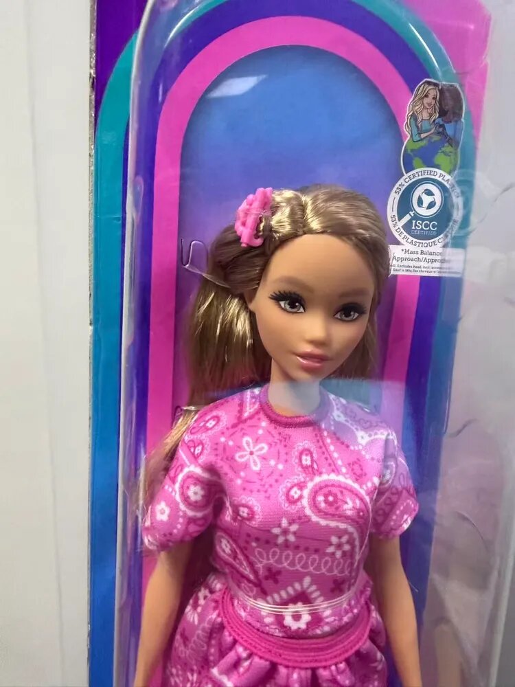 Barbie Кукла Fashionistas Style JJN62