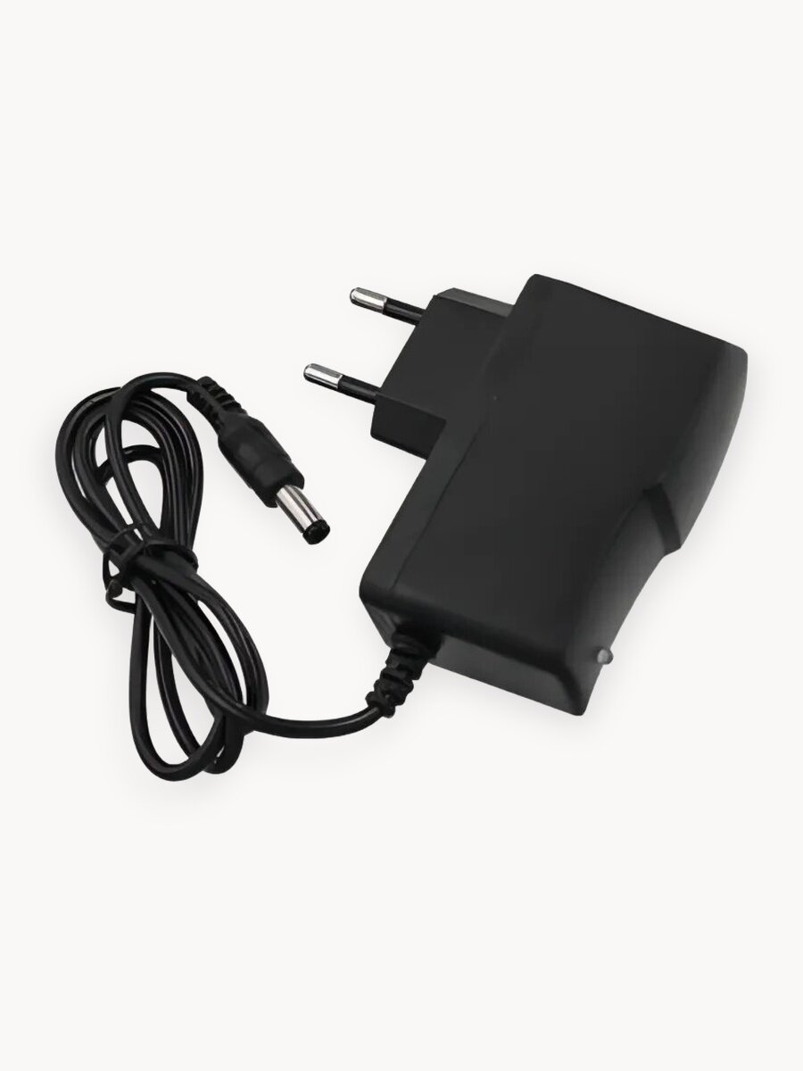 Блок питания 5V 2A, черный, вход под штекер 5,5х2,5 мм, длина кабеля 90 см