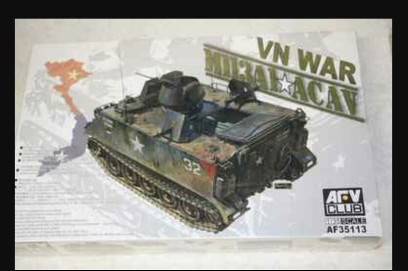 Сборная модель AFV Club 1/35 БТР M113A1 ACAV Вьетнамская война AF35113 с интерьером и травлением