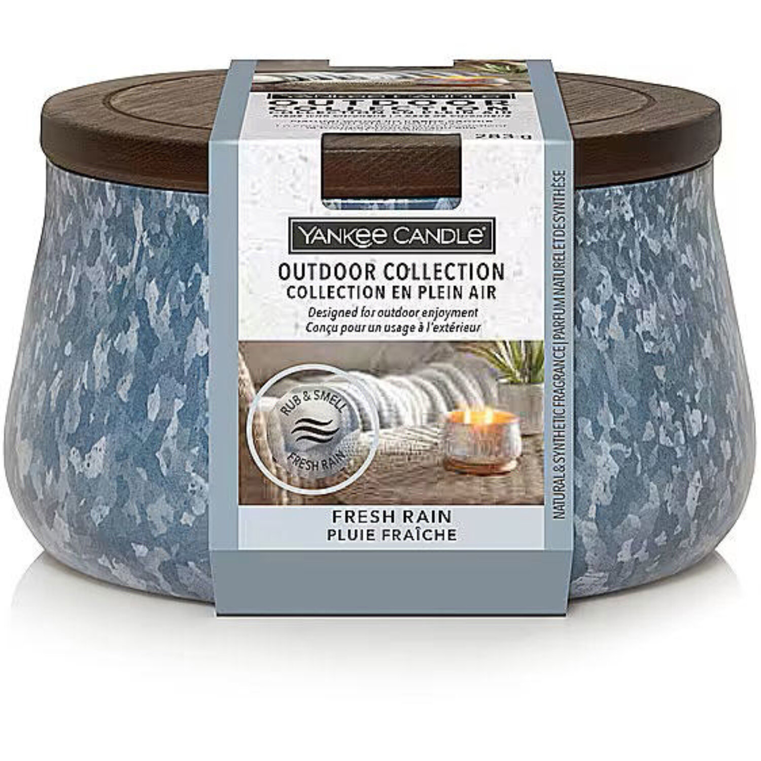 Уличная ароматическая свеча Yankee Candle Outdoor "Свежесть дождя/FRESH RAIN"