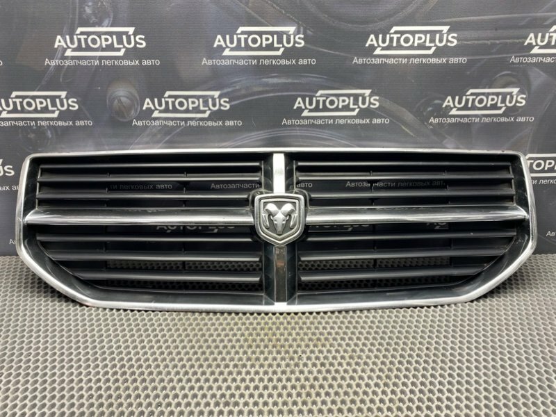 Решетка радиатора Dodge Caliber 2008 (2.0 ECN) Б/У с пробегом Арт. 22806