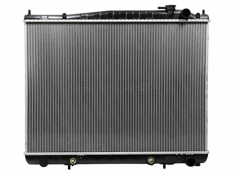 Радиатор SAT NS000R50 Nissan Terrano 95-02 / Infiniti QX4 96-03