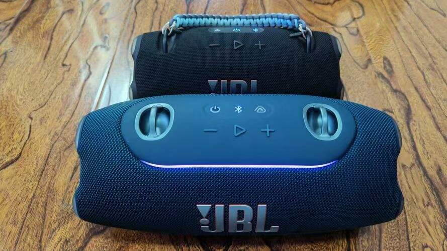 Портативная колонка JBL XTEMRE5