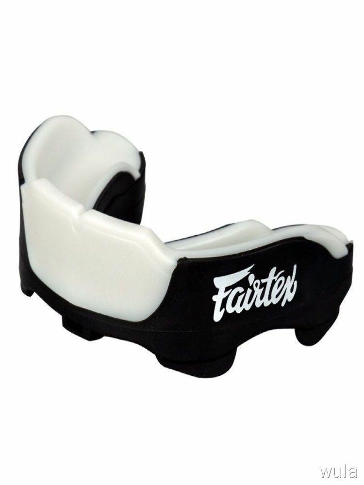 Спортивная капа Fairtex, набор с кейсом, черная/белая, титан, для боя, 1 шт — фото 1