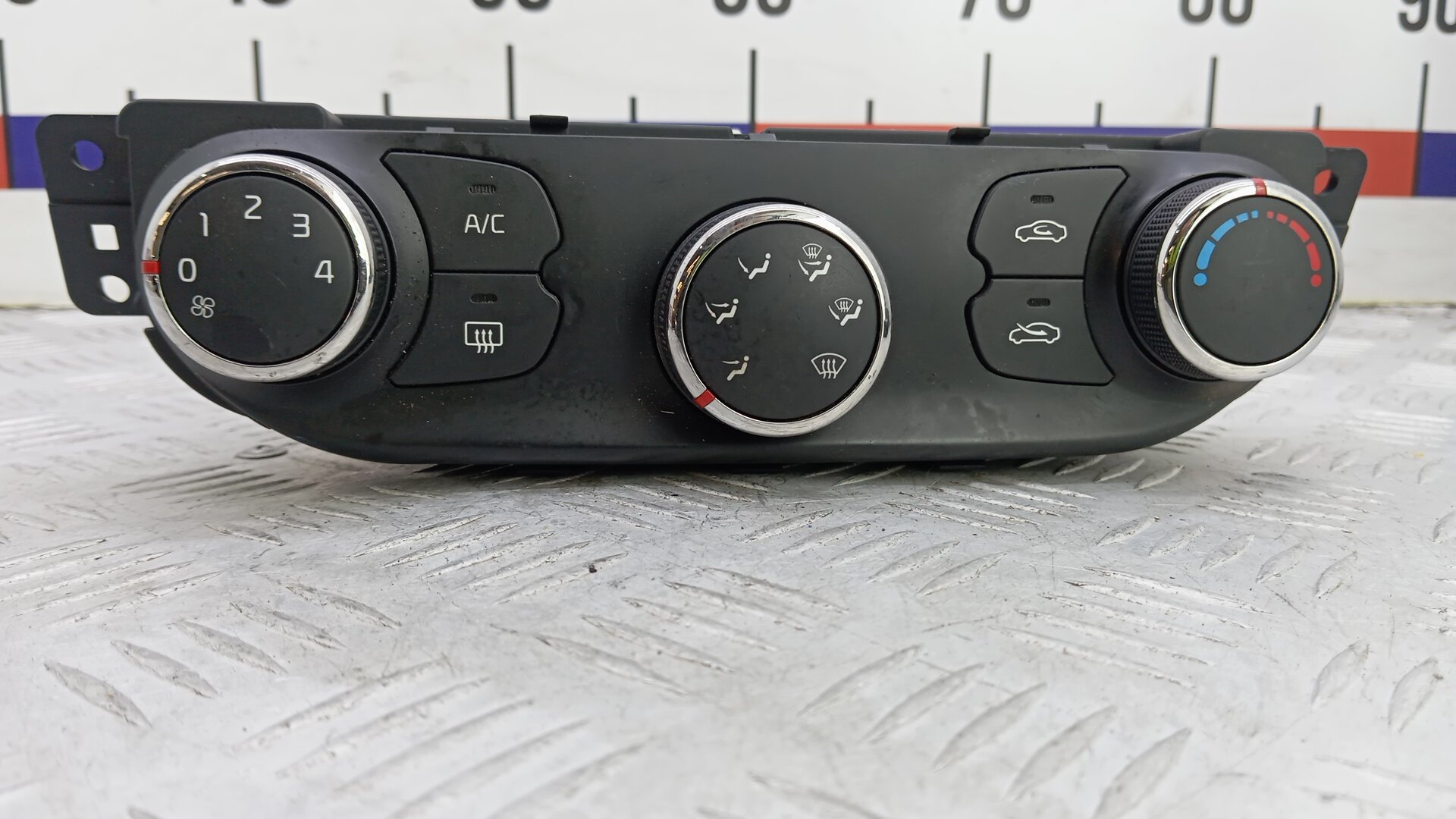 Блок управления печки и климат-контроля KIA CEE'D 2 (JD)
