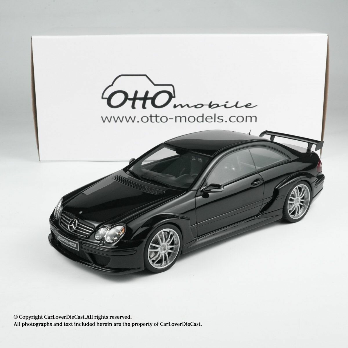 Машинка OTTO 1:18 BENZ C209 CLK DTM AMG COUPE 2004 Модель из смолы