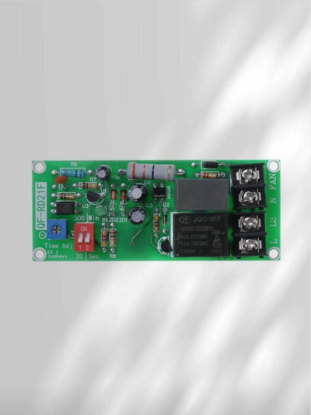 Регулируемое реле времени с задержкой выключения