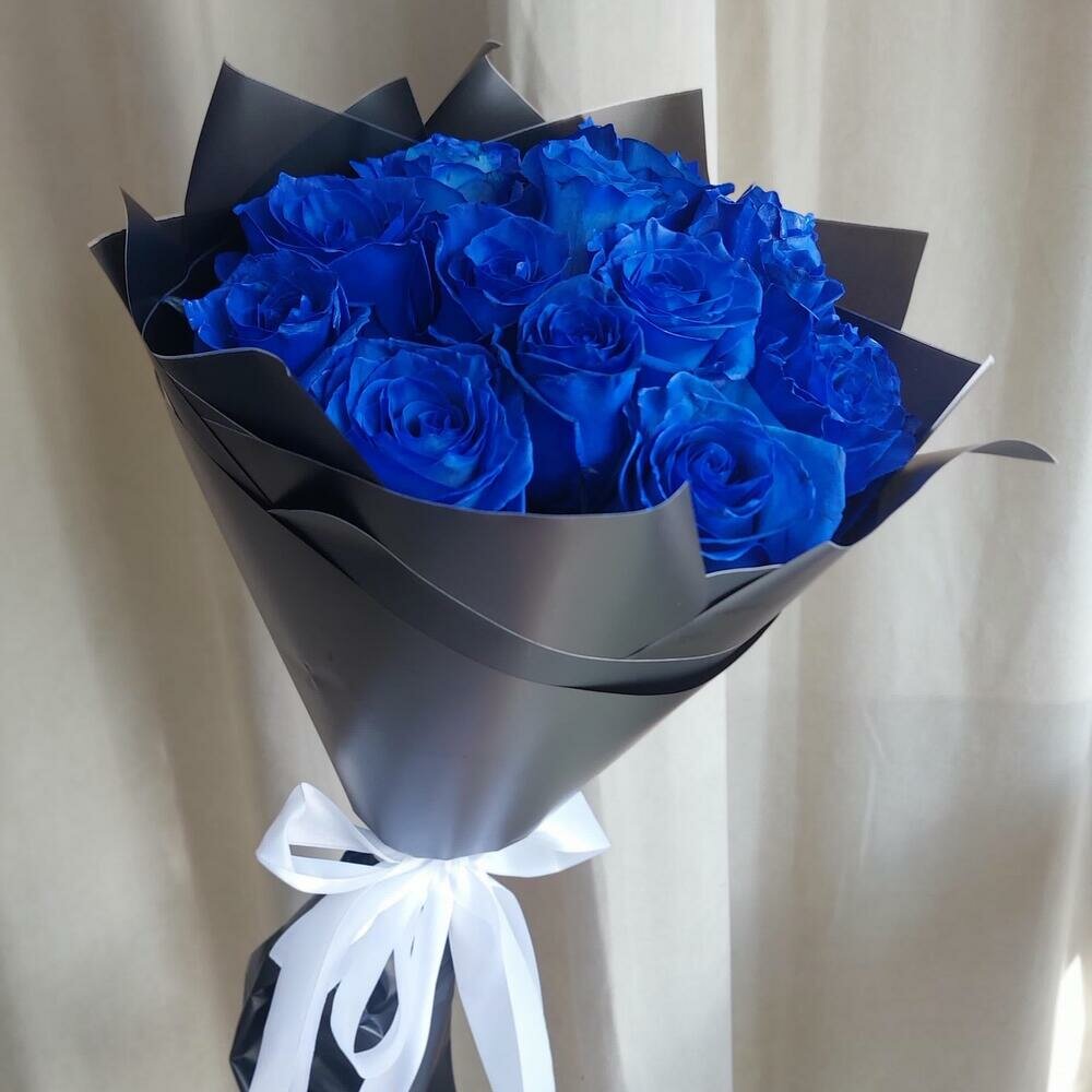 Букет 13 синих роз / Синие розы 13 шт. / Розы цвет синий эквадор / Цветы доставка