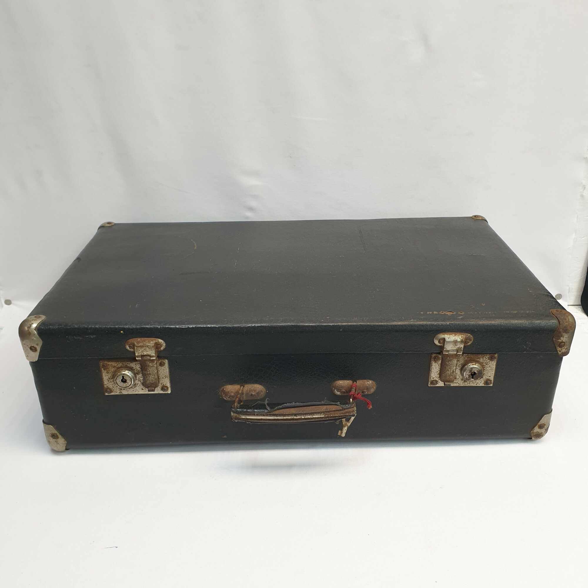 Винтажный чемодан с ключом 62х36х16 см, кожзам, фурнитура металл, СССР.