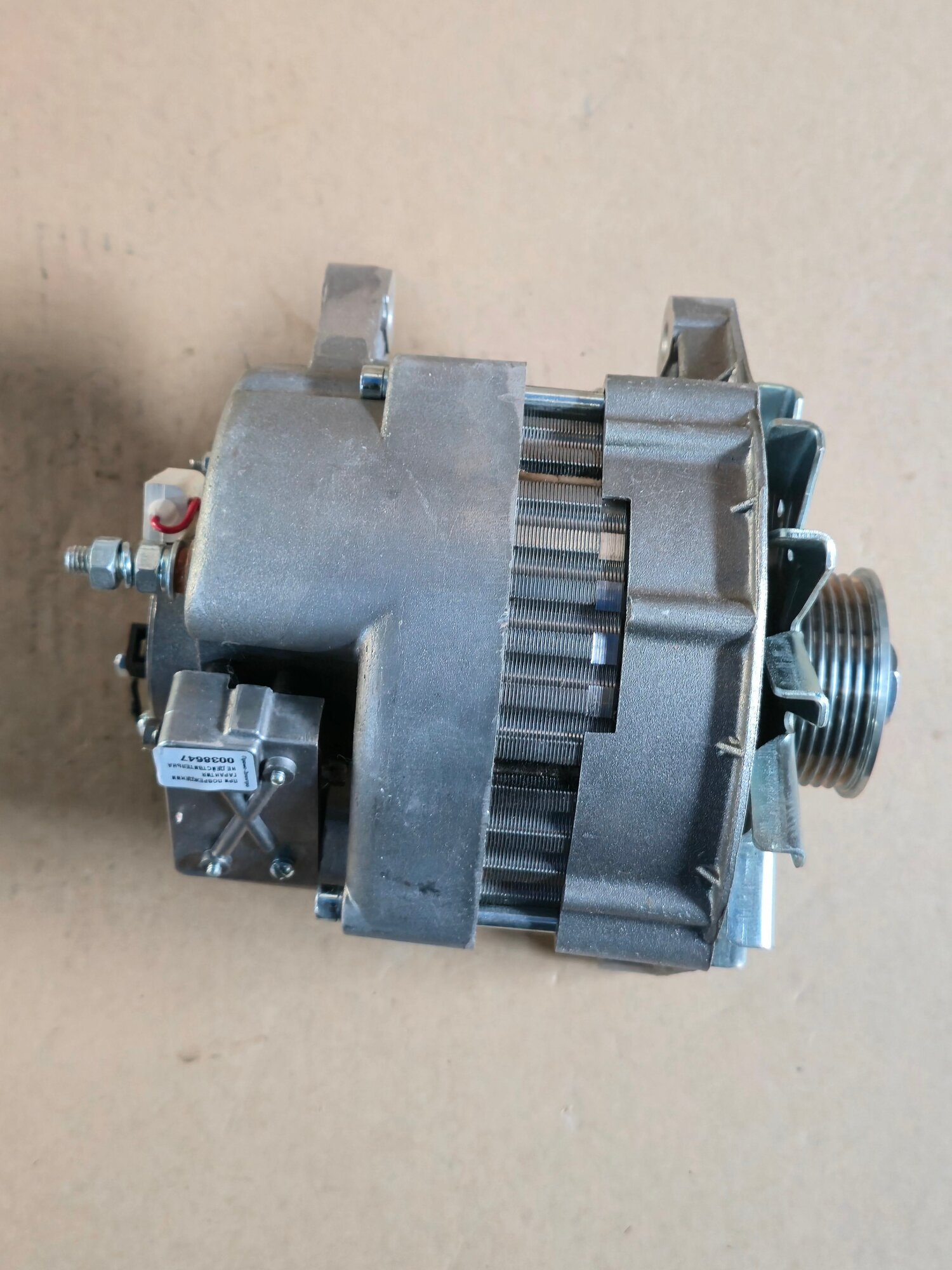 Генератор КАМАЗ дв.740.30, 740-31, 740-50 ЕВРО-2, 3 поликлиновой шкив 28В 95А компакт ELTRA