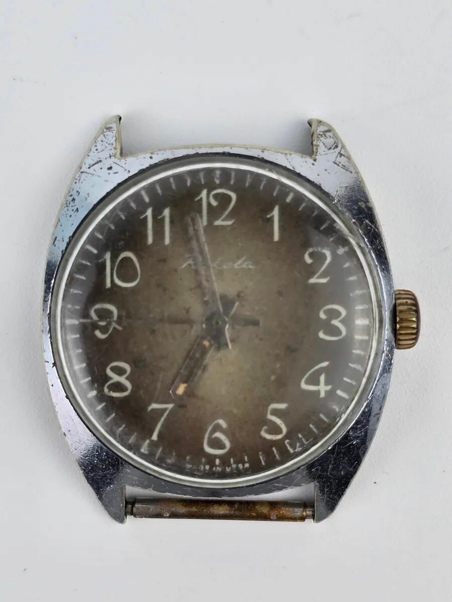 Винтажные часы наручные СССР "Ракета"