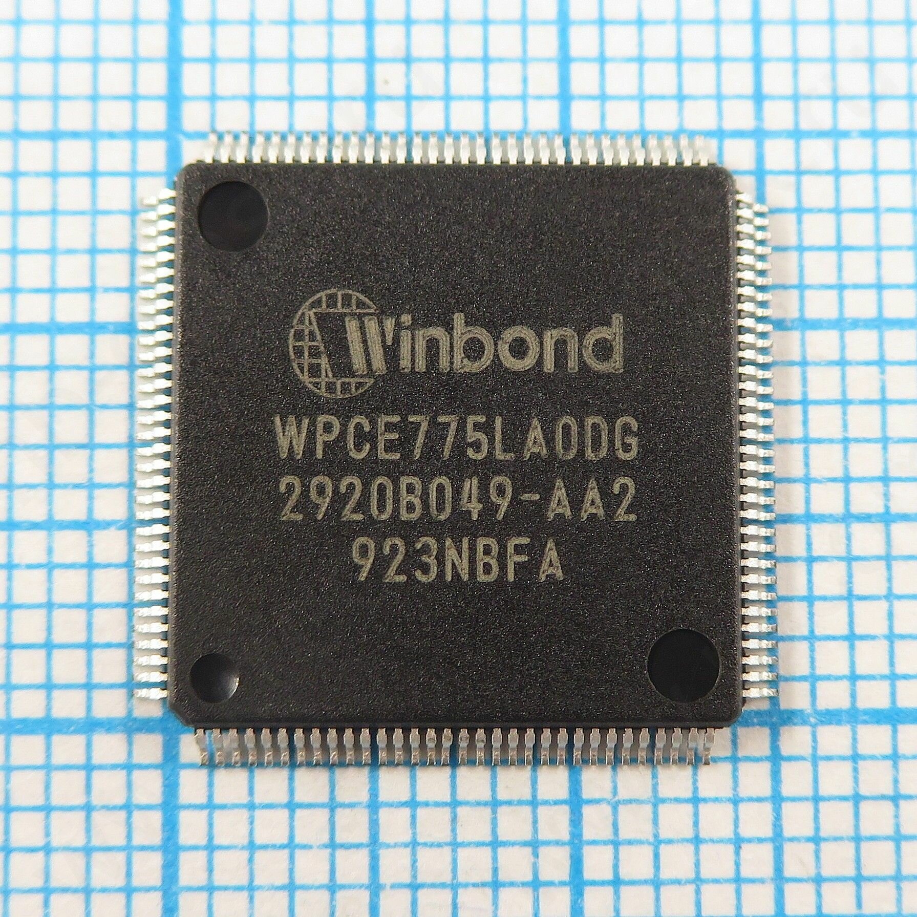 WPCE775LA0DG - Мультиконтроллер