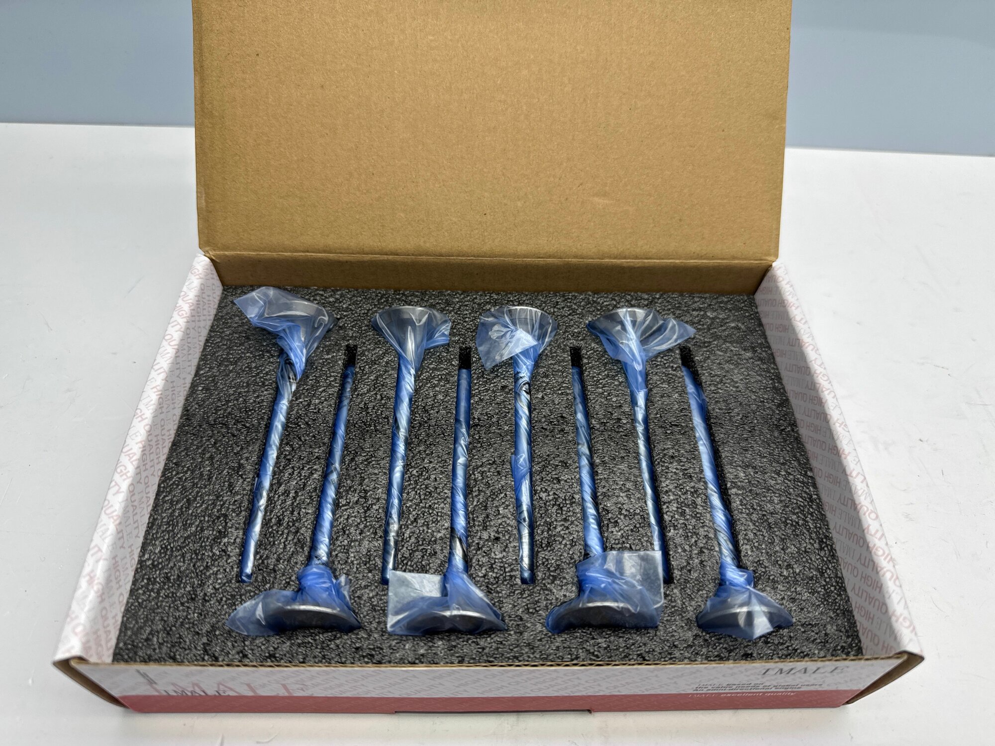 Новый комплект клапанов (впуск) VW VAG 2.0 TDI CAA IMALE/IMLENG I01015025 03L109601