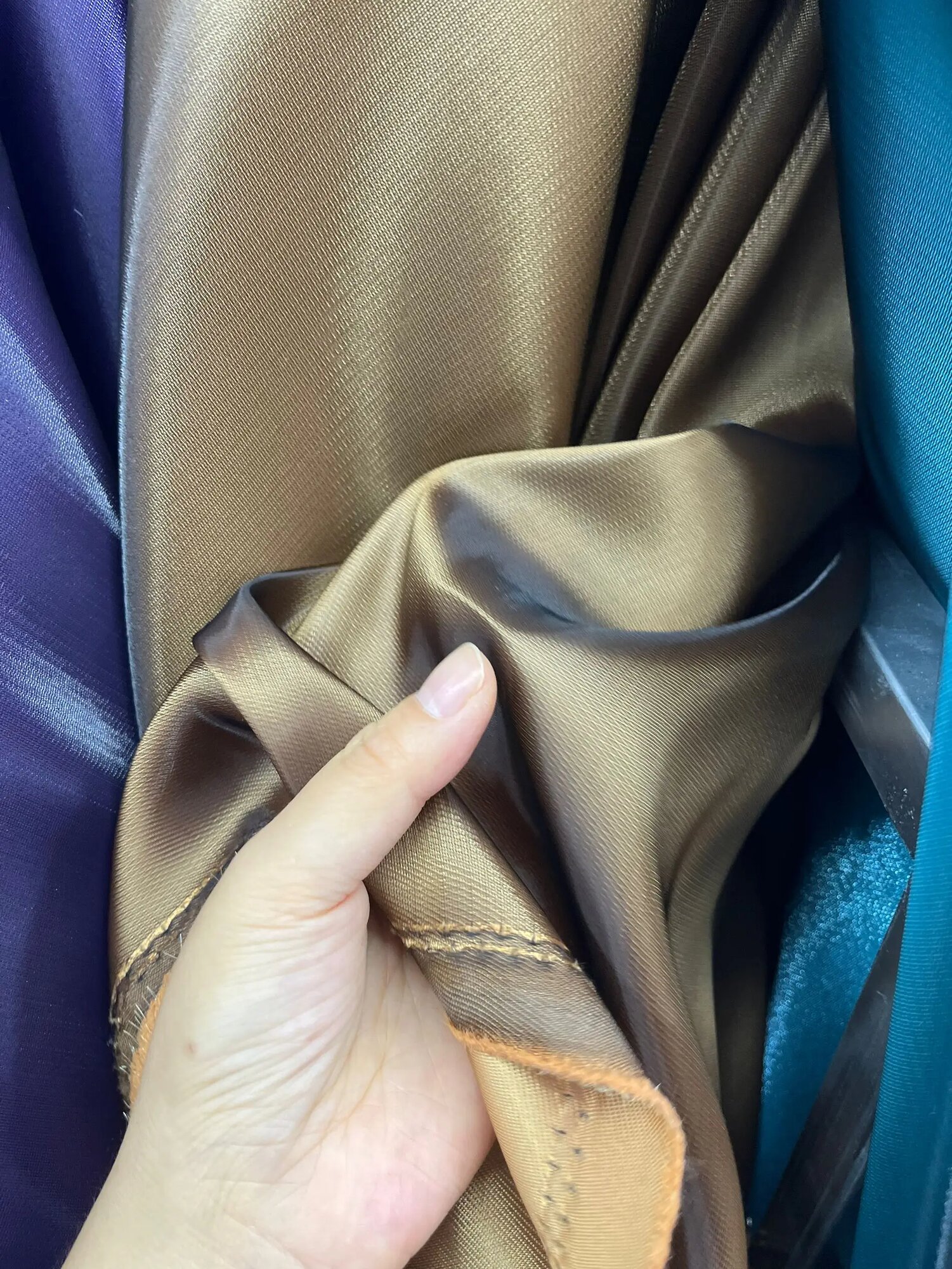 Жидкий светоотражающий атлас TR 100% полиэстер для пошива 3M, Gold