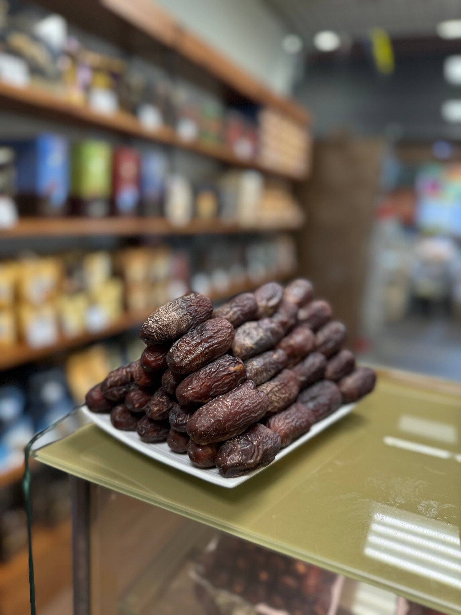 Финики Siafa "Амбар" , с косточкой , Саудовская Аравия , 1 кг