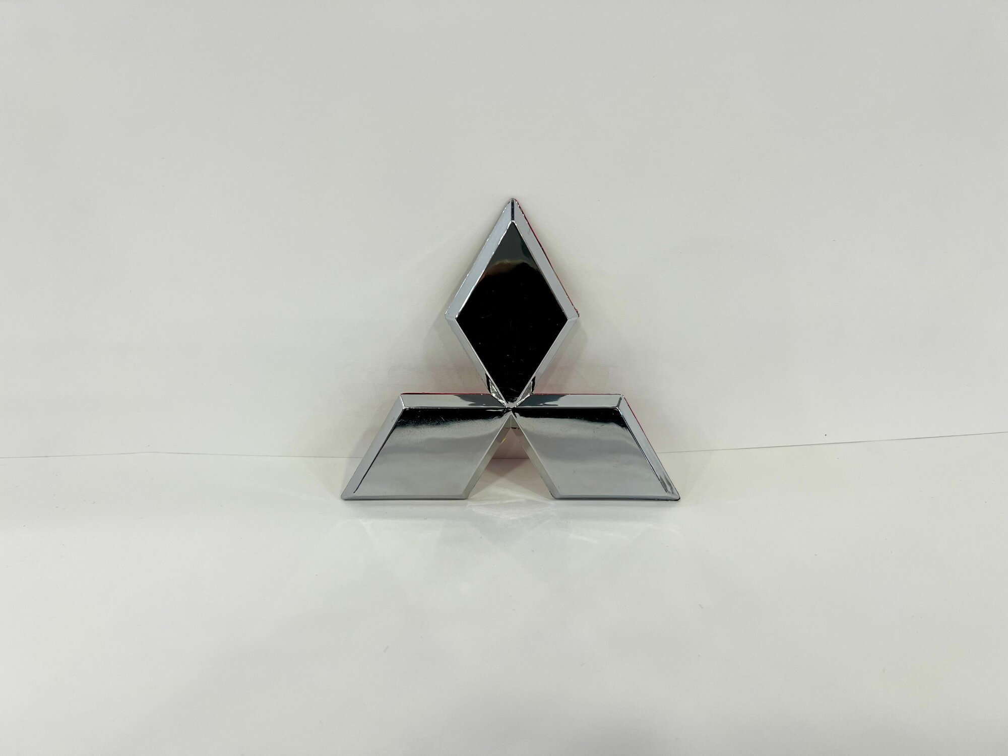 Логотип (шильдик, надпись, эмблема) "Mitsubishi" 11.5 см, арт: 9381-К