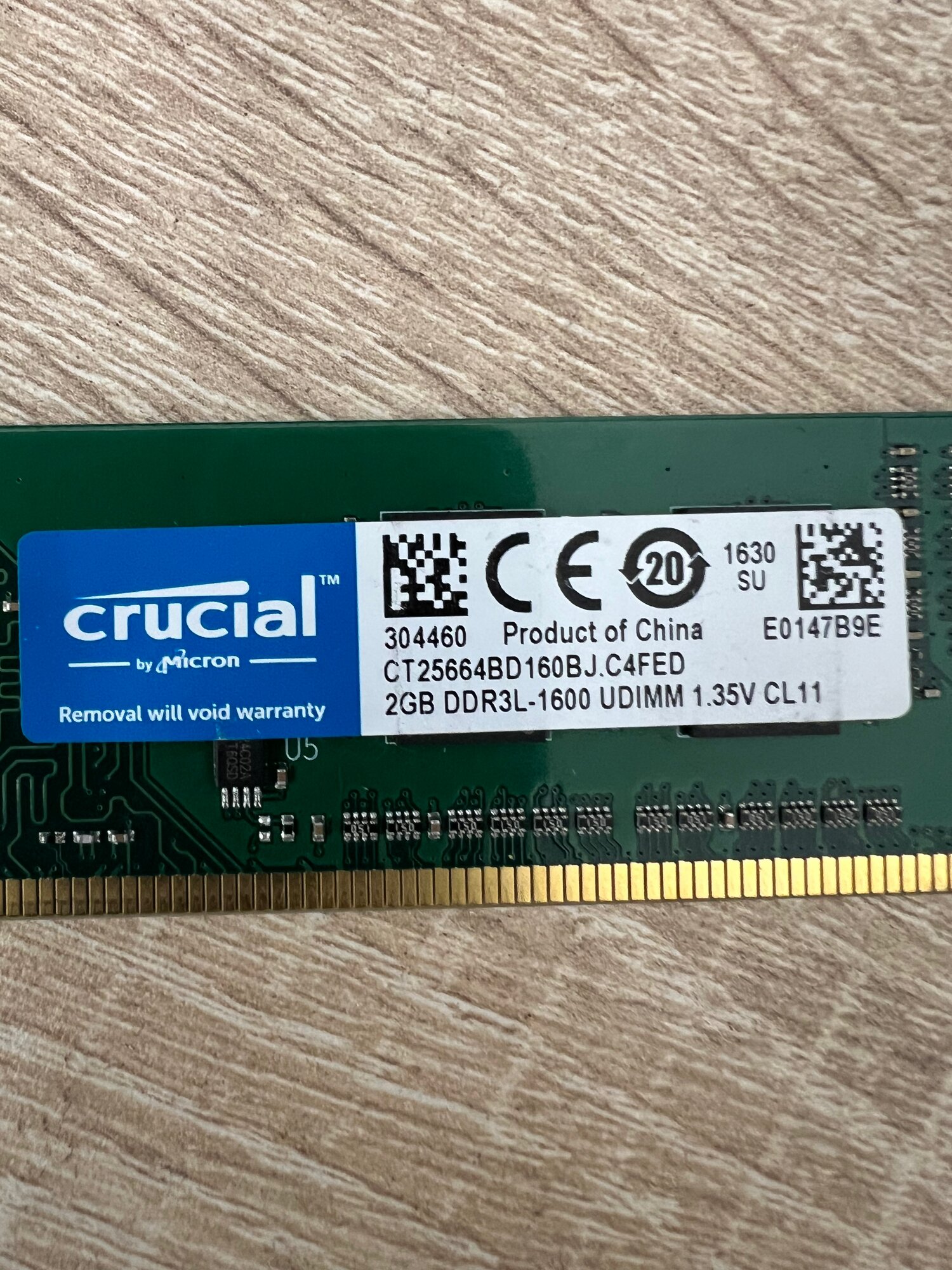 Оперативная память Crucial CT25664BD160BJ, 1600МГц, 2ГБ, DDR3, CL11
