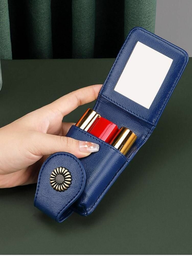 Один футляр для хранения помад