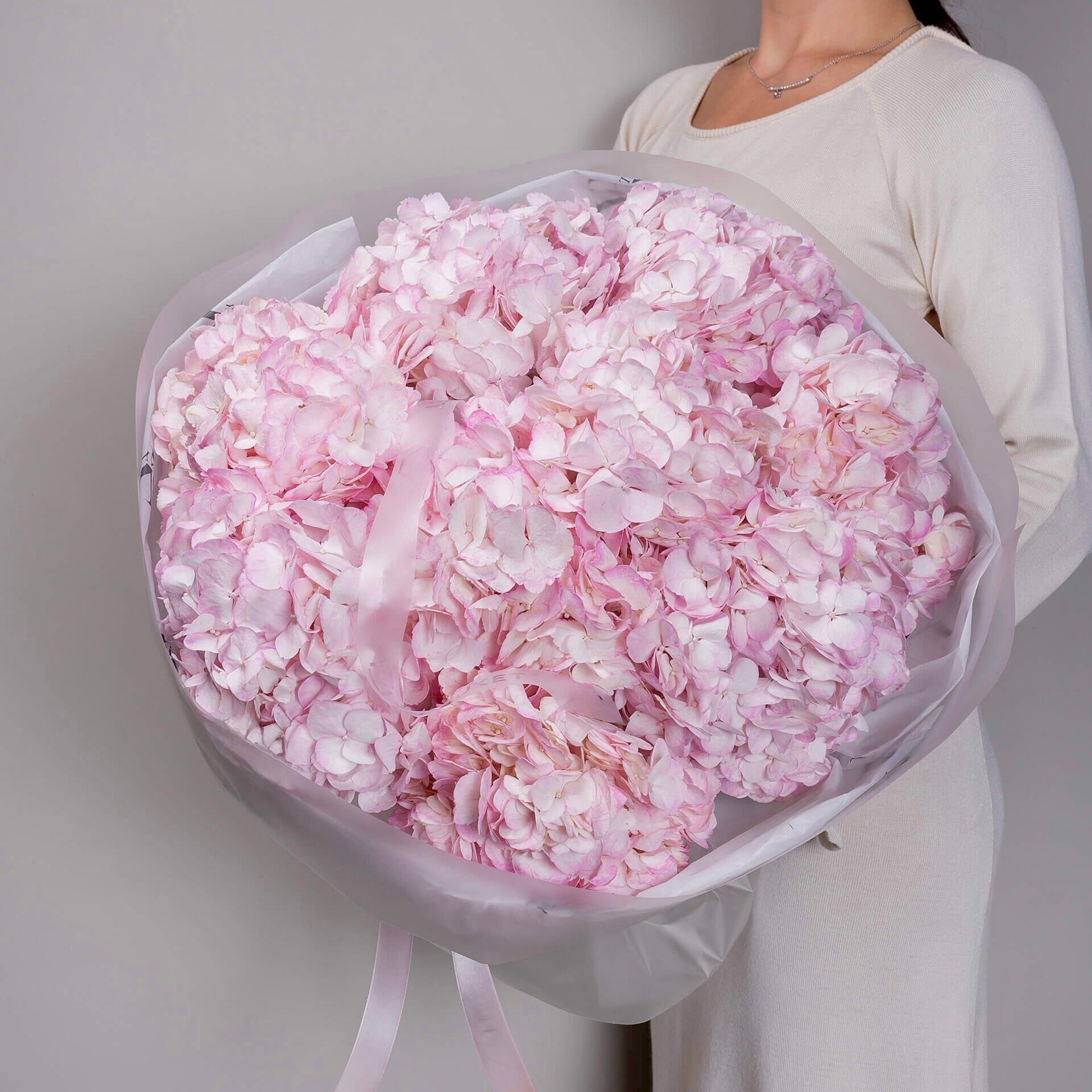 Монобукет "Гортензии Колумбия", гортензии, 50 см, розовые, 9 шт