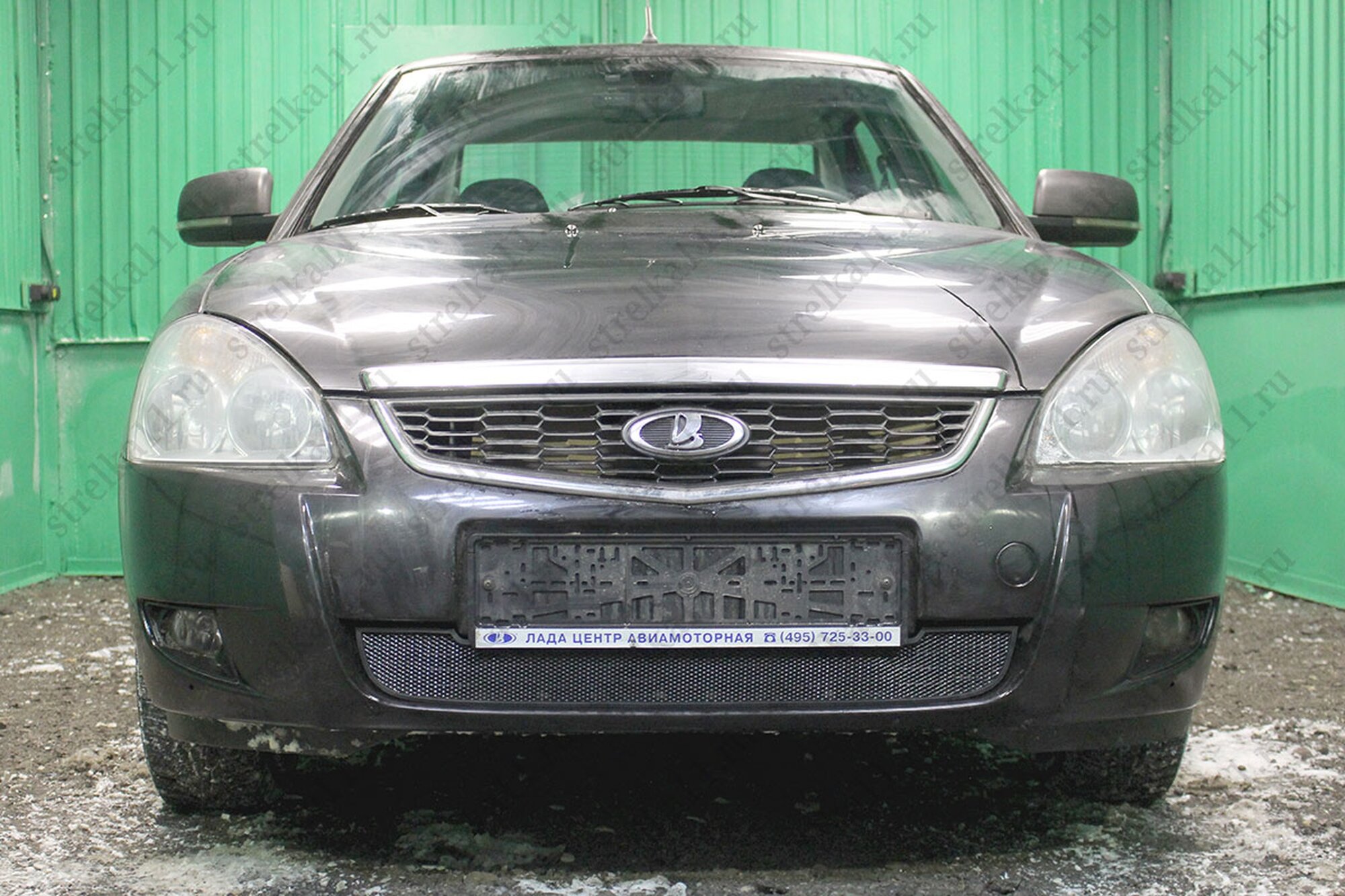 Защитная сетка радиатора с окантовкой и защелками для Lada Priora 2013-2018 (I рестайлинг)