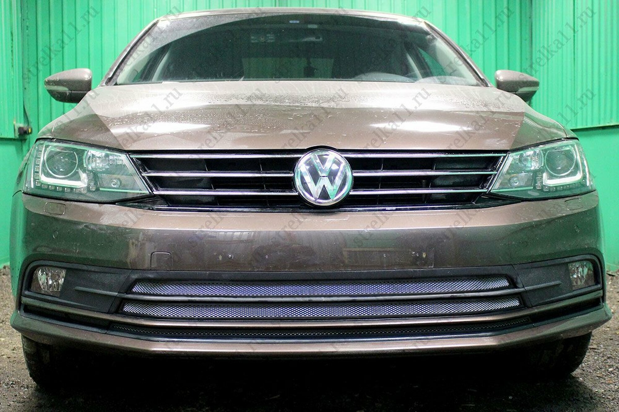 Защитная сетка радиатора с окантовкой и защелками для VOLKSWAGEN Jetta VI рестайлинг 2014-2018, 3шт, хром
