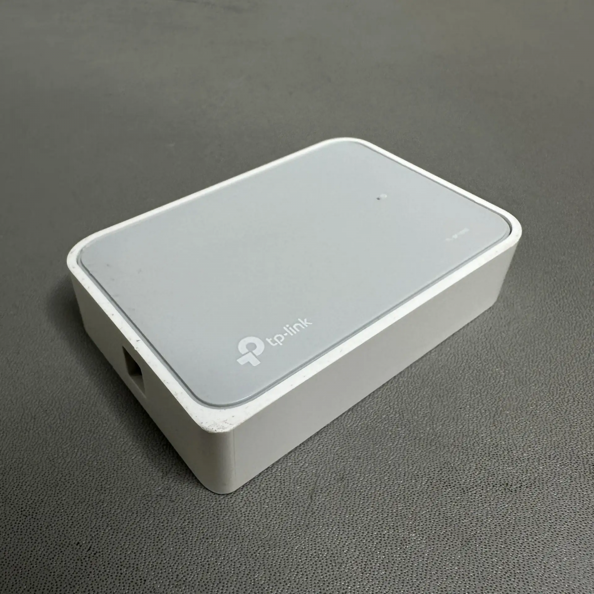 Коммутатор TP-Link TL-SF1005D