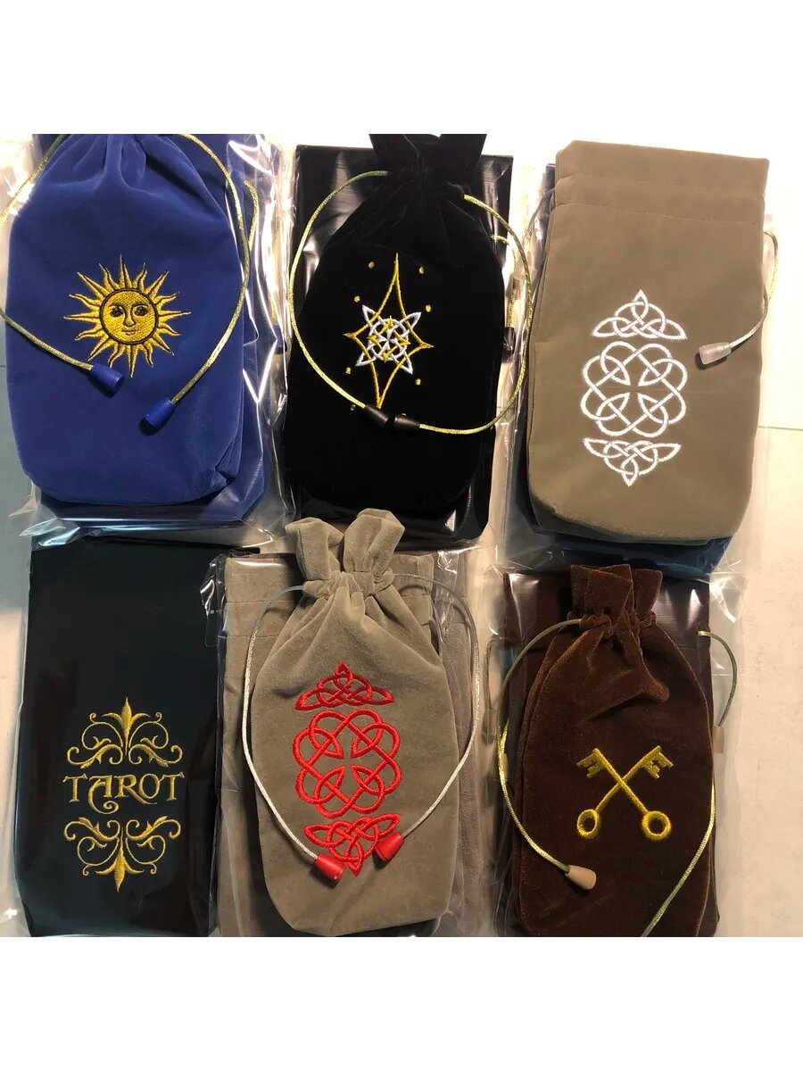 Набор из 6 мешочков для карт таро