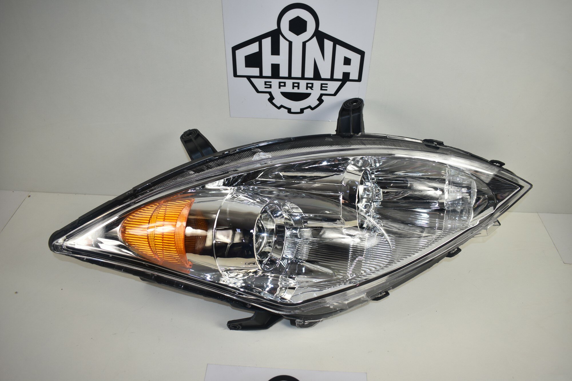 Фара передняя правая Great Wall Hover H5