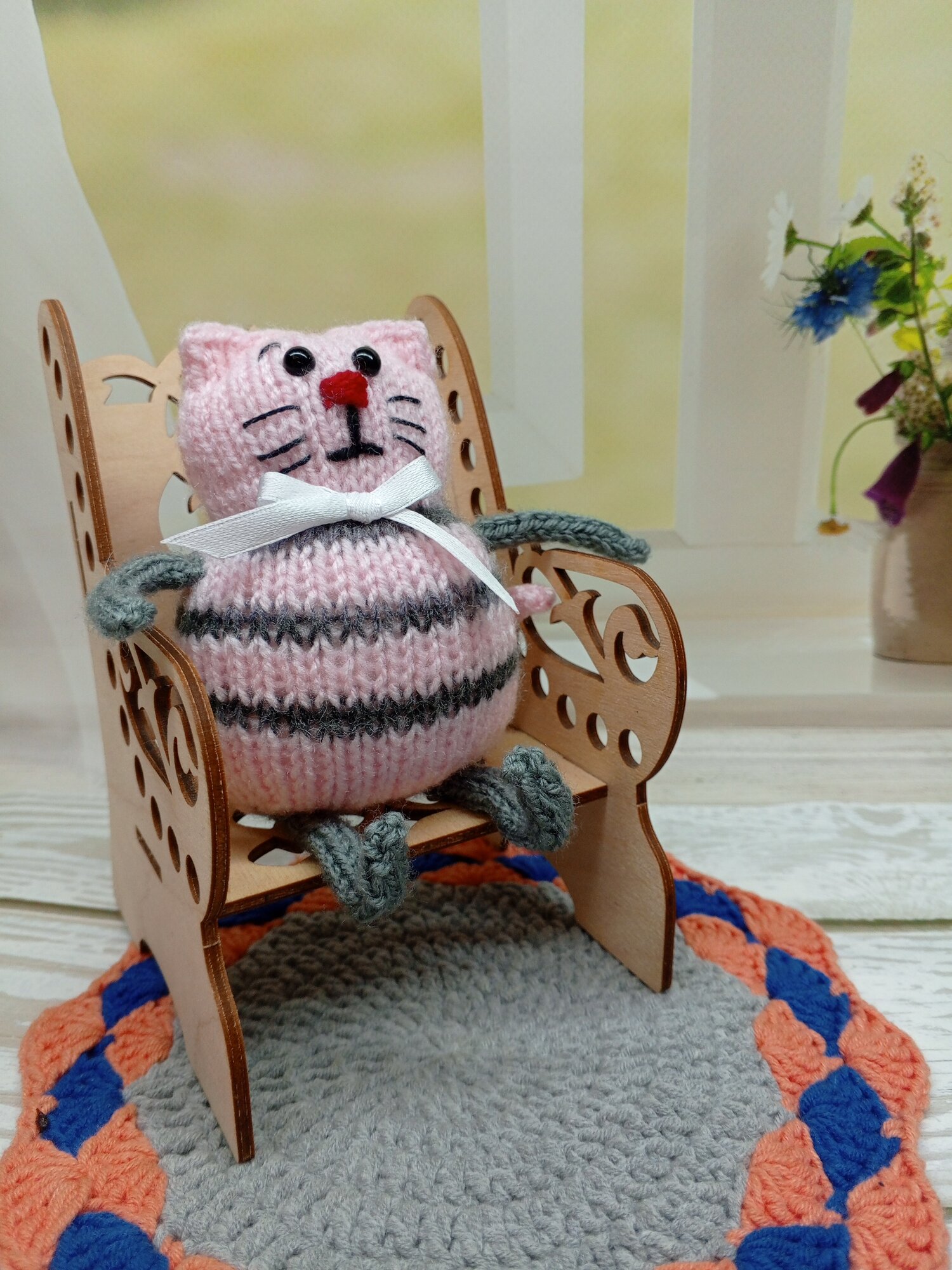 Вязаная игрушка ручной работы "кот-пухляш", вязаный котик, 14 см